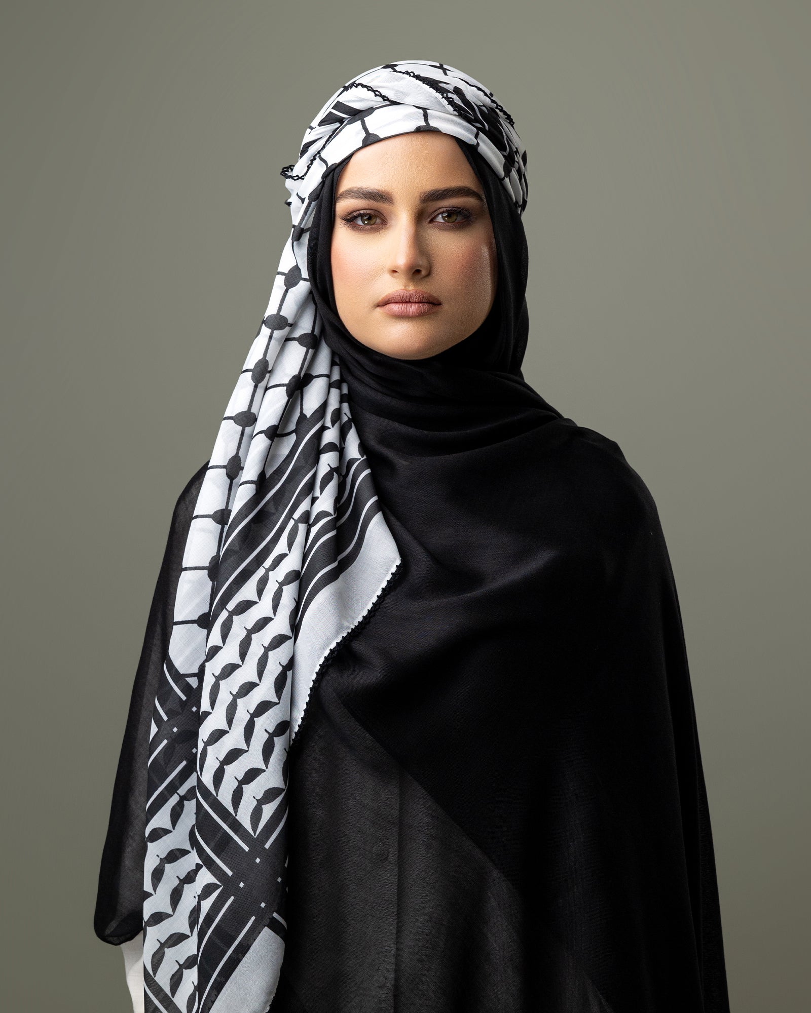 HĀNM Keffiyeh Cotton print hijab with delicate crochet detailing